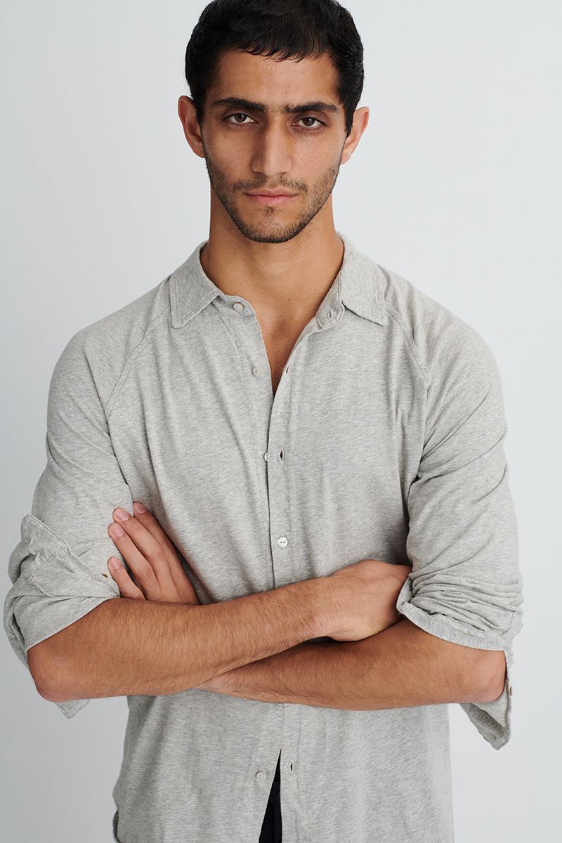 Hombre – SHON MOTT